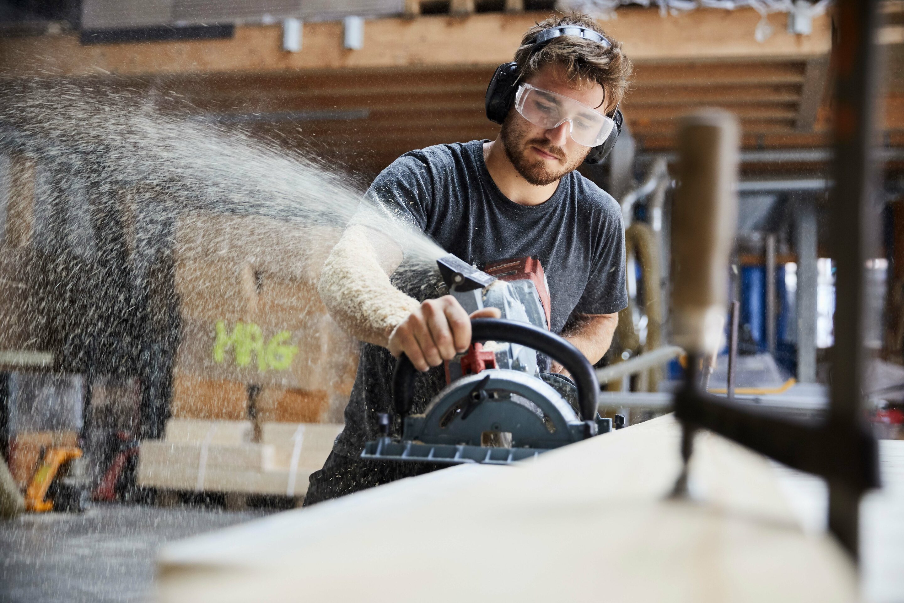 Beruf Zimmermann/Zimmerin – Lehre im Holzbau | Holzbau Schweiz